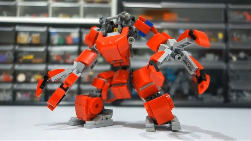 用乐高积木组装变形金刚,有积木的小伙伴试试你们能做出来吗