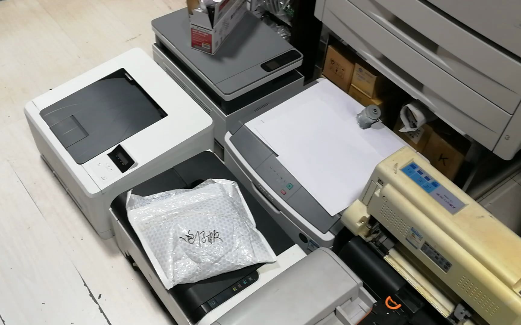 针式打印机异响,不一定是导轨问题!也有可能是齿轮有异物造成的