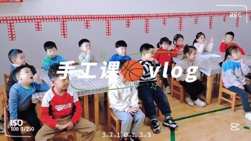 小小演说家初体验,手工课制作小话筒,激发孩子们的表达欲望和创造力!