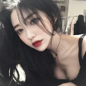 哈哈哈的小朋友TAN 