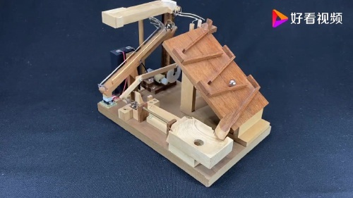 不是学机械的,恐怕设计不出如此精妙的机械!