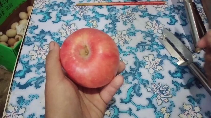 削苹果最快的方法,一定要看,速度杠杠的