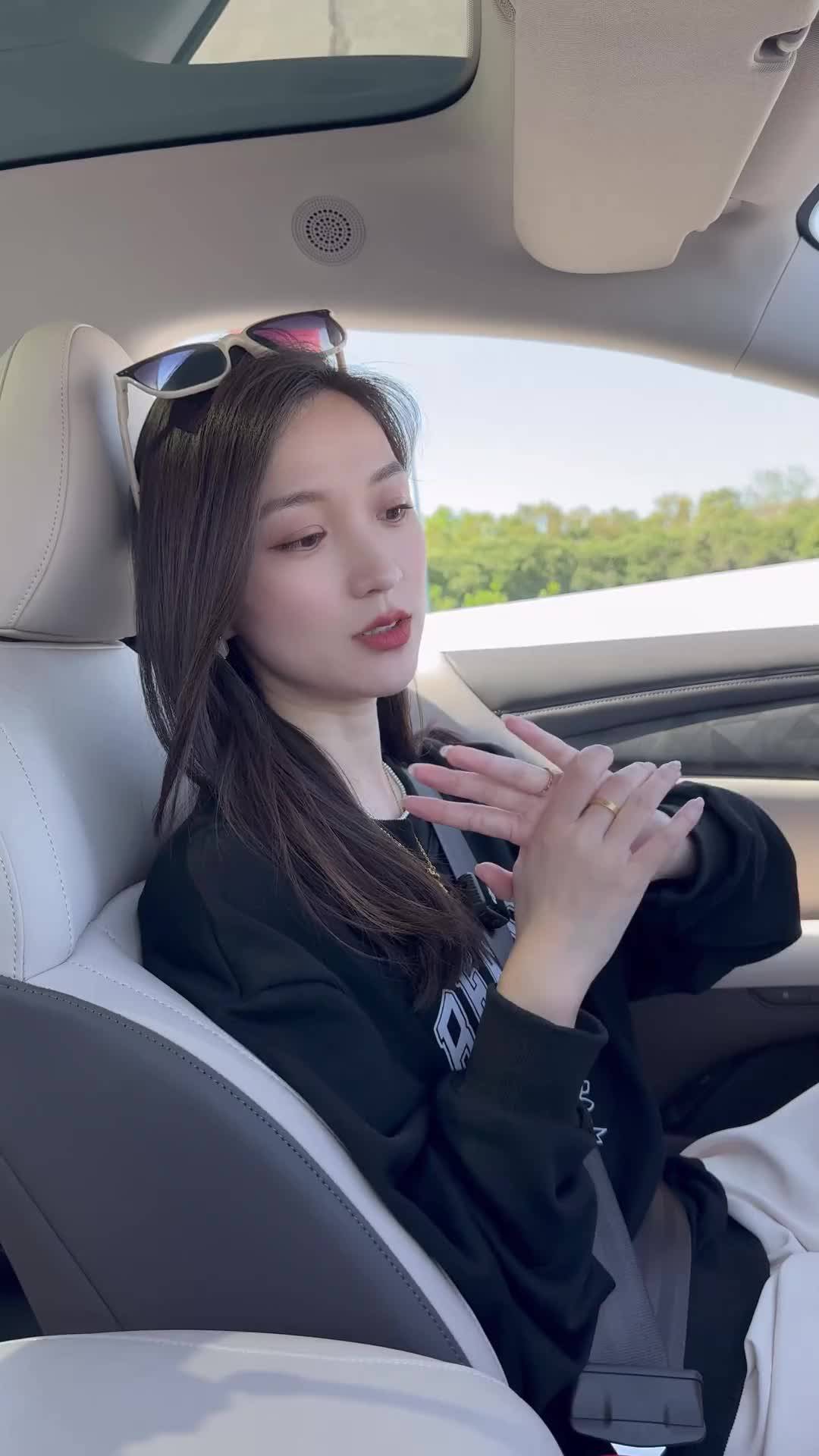 智己L6这个直线竞速模式可太好玩了期待后续OTA给老用户们