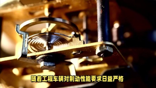 专利技术解析:湿式多片制动器的间隙自动补偿机制与应用前景