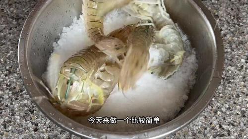 粗盐生焗皮皮虾做法,出锅肉质嫩滑,味道香甜,龙虾也没有它好吃