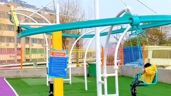 坑爹滑索无动力亲子乐园