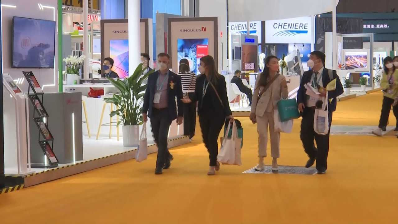 “朋友圈”扩容 进博会新参展企业渴望共享中国机遇