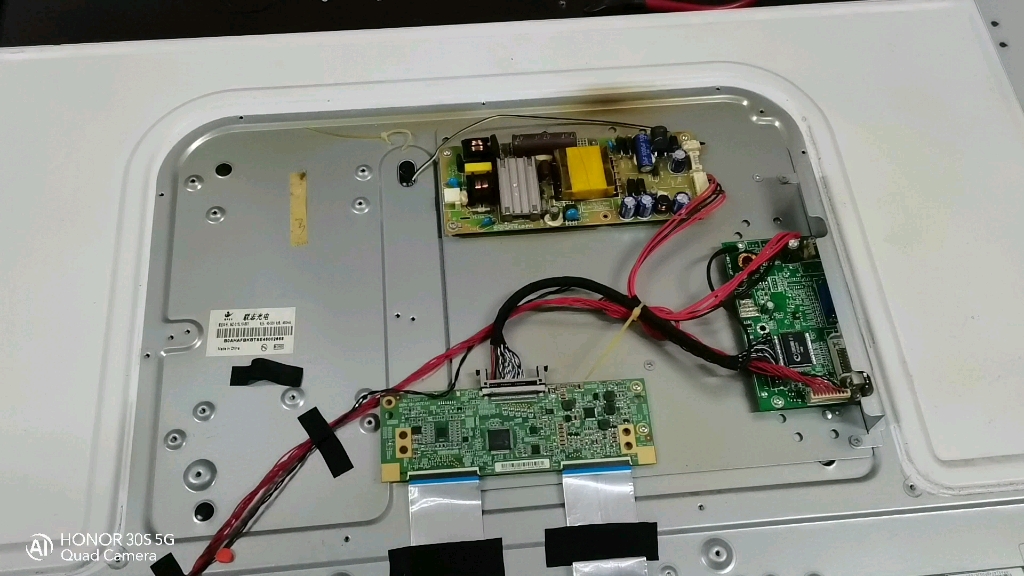 冠捷32寸液晶显示器不通电维修教程