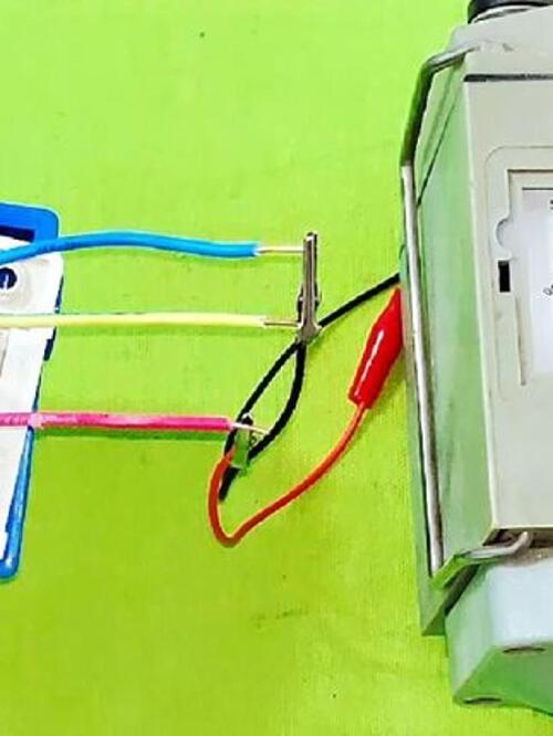 才知道,原来电工查漏电用的不是万用表,难怪每次都测不出来故障