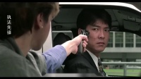 美女:你信不信我一枪打死你,小伙:那你要快,我在等红灯