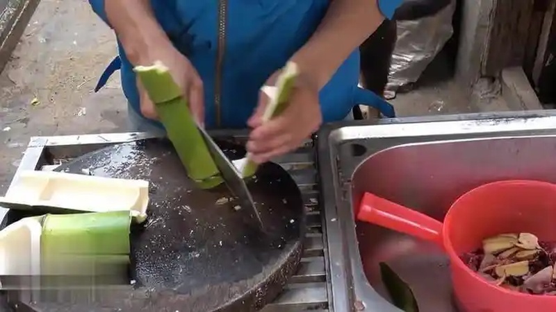这只竹鼠打架受内伤,没办法,只好把它煮了,味道鲜嫩可口论打架的危害,...