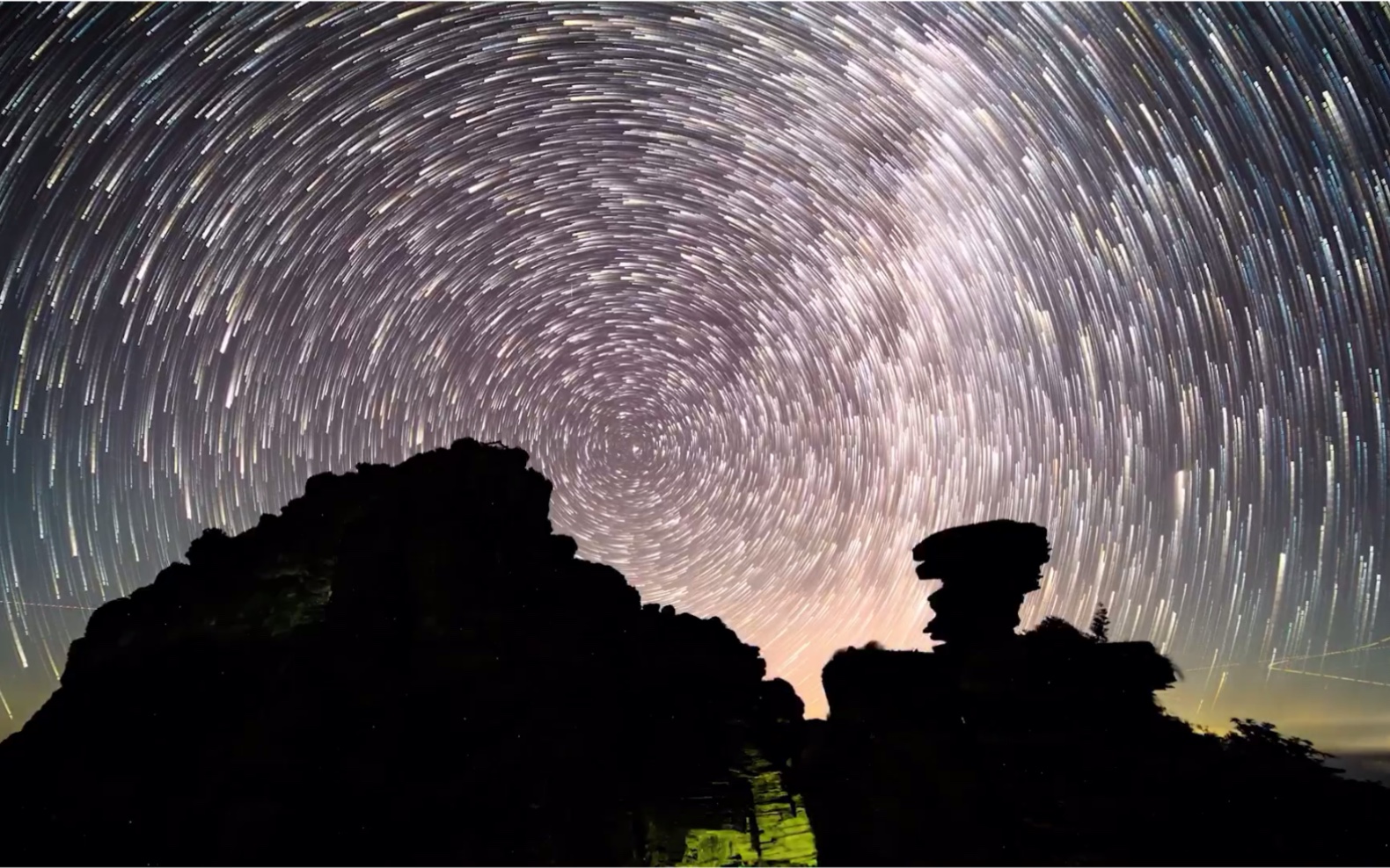 怎样用pr制作星轨