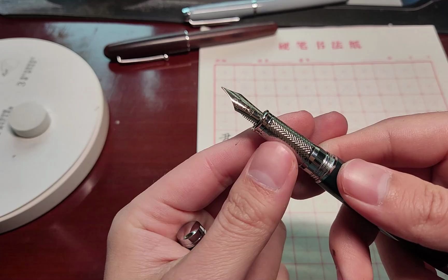 不错的小众品牌君子剑钢笔,性价比挺高