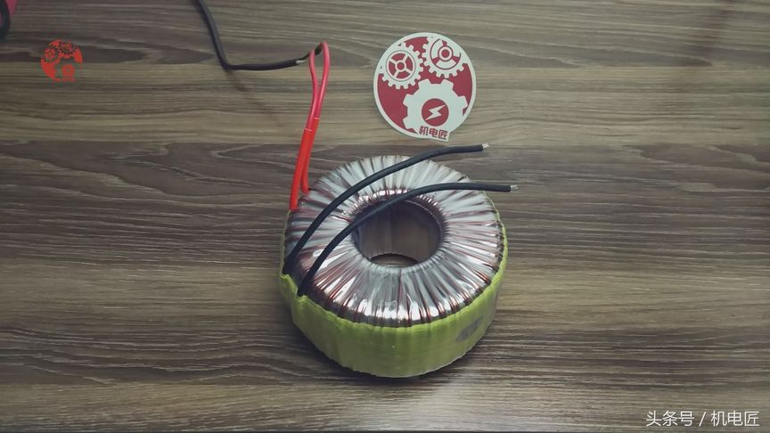 改制变压器,不用拆解,每伏匝数老电工教你这样计算