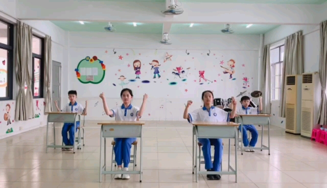 小学室内操