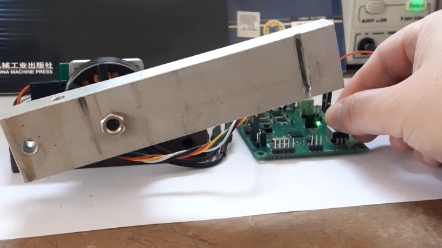 ...M0核 + TLE5012B磁编 + FOC 三环位置伺服控制 (电位器给定位置)