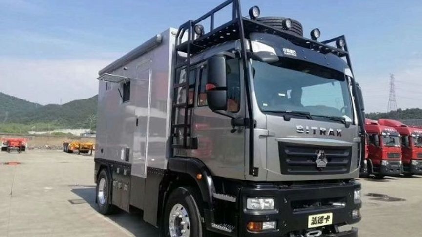 重汽越野汕德卡房车 空气悬挂,大水大电,四驱底盘 移动的房子