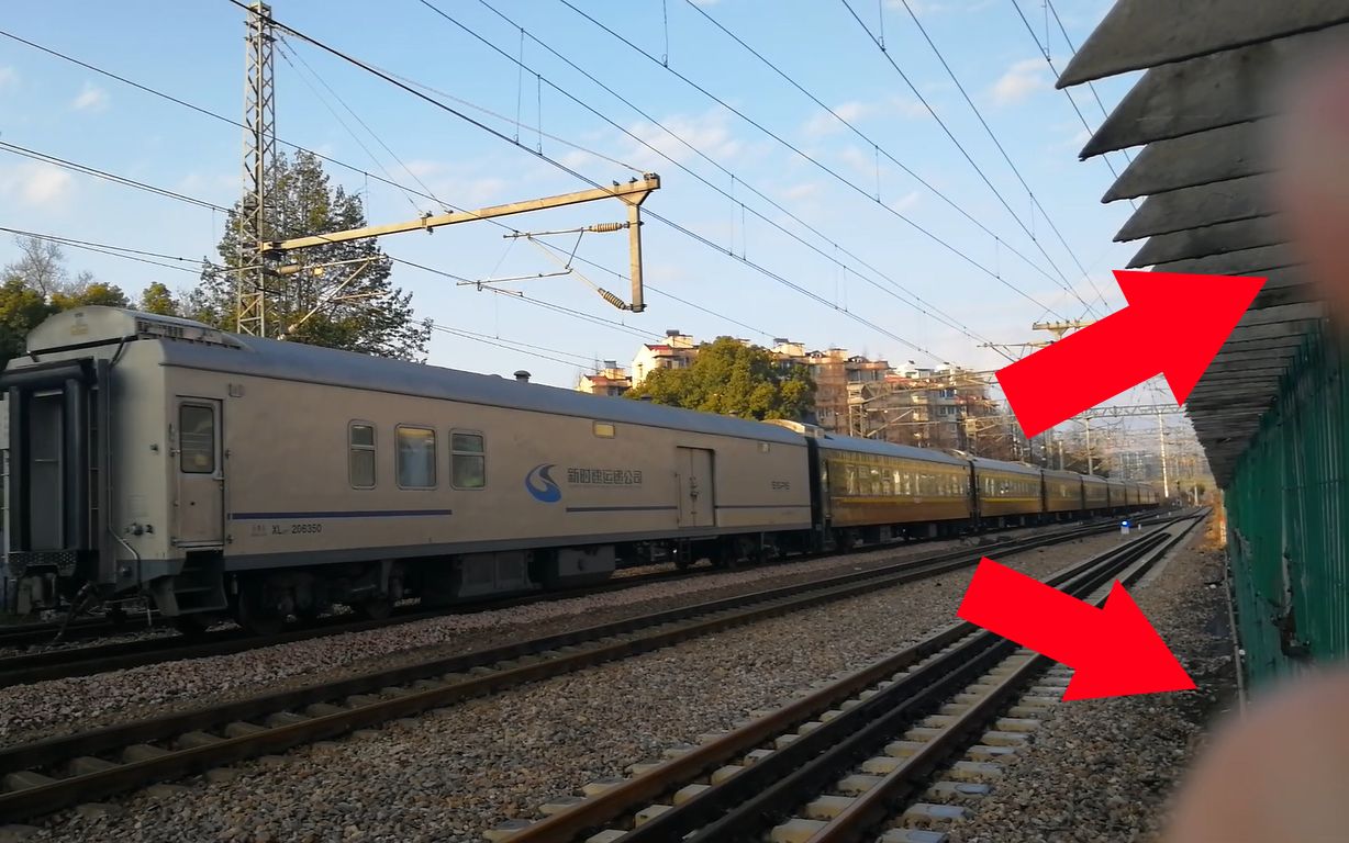【火车】拍摄全程都不知道逆光和两根手指头入镜的憨憨