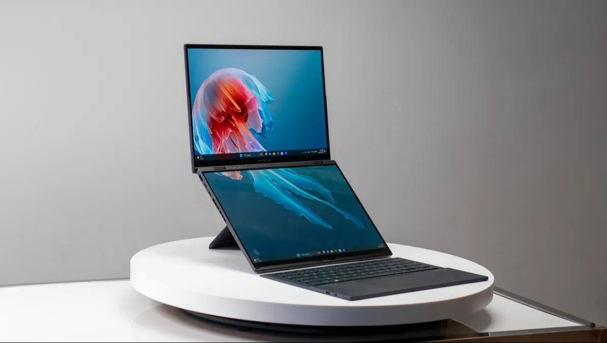 华硕ASUS Zenbook DUO 2024 UX8406 双屏可分解键盘