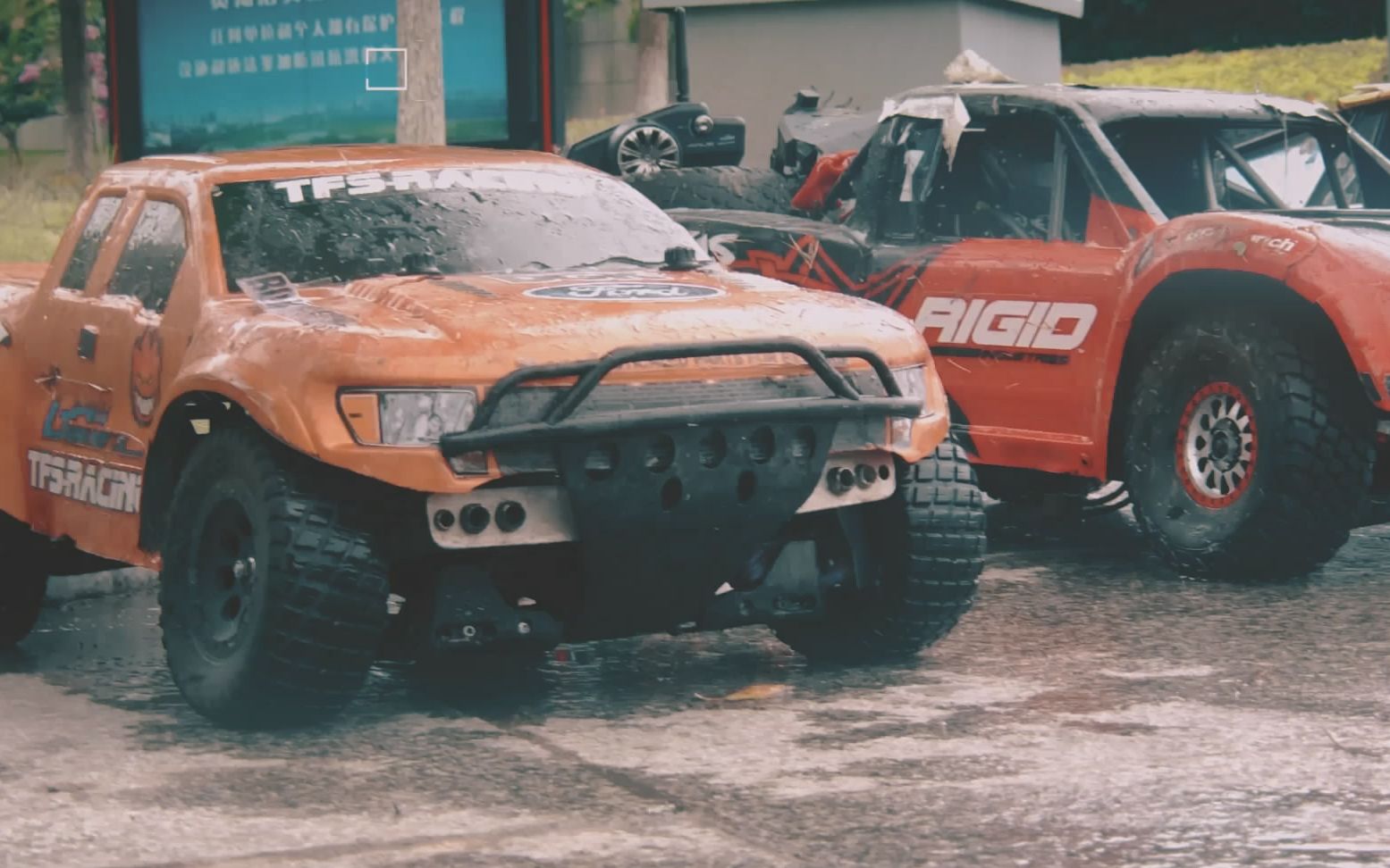 RC遥控模型车 雨天玩高速漂移!