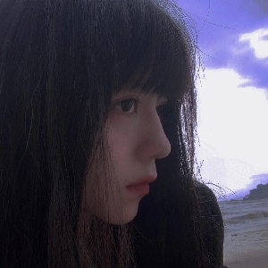 许易媃 