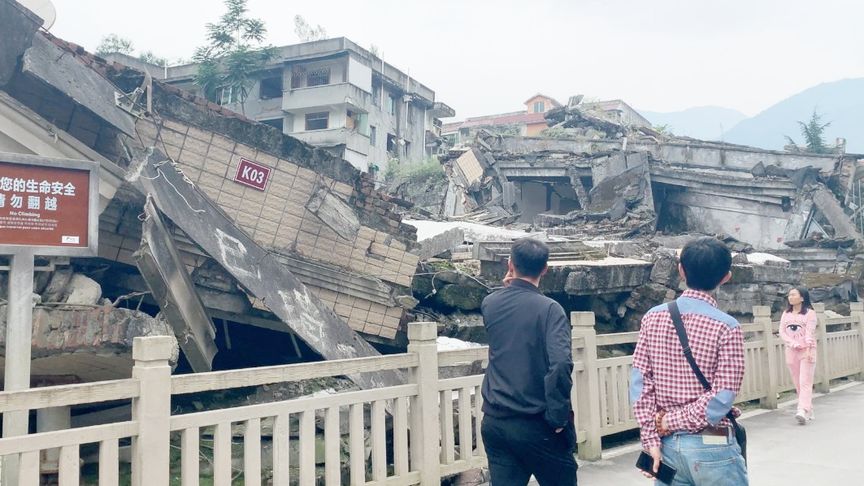 四川汶川大地震,现场实拍地震后的老北川县城,触目惊心!