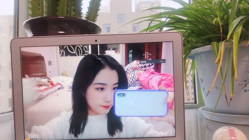 vlog之震惊 女大学生上完网课竟对腾讯会议恋恋不舍 是什么吸引她