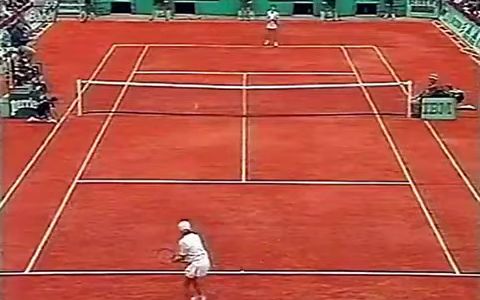 ...when you play the WTA #1 at the French Open: Meike Babel vs Martina