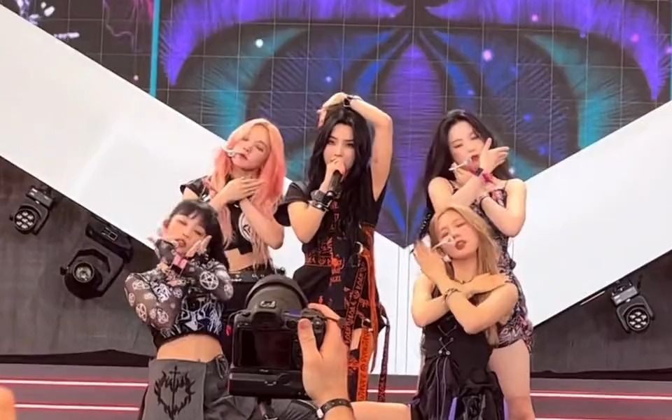 GIDLE德国演唱会GIDLE-latata高清五人直拍!不允许没人看过绝美五人!
