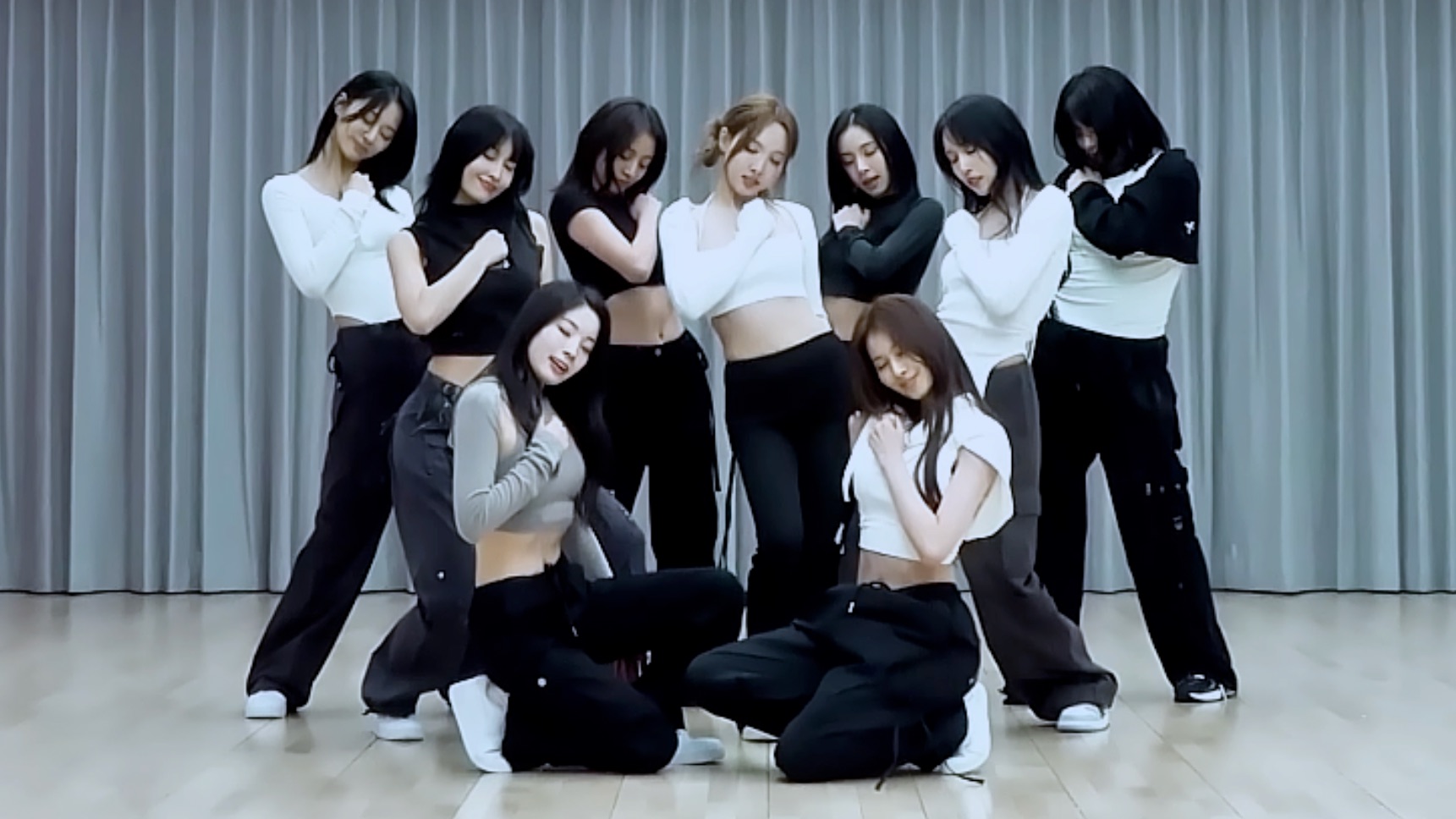 【4K镜面】TWICE - ONE SPARK 练习室 分段循环 直拍 带节拍/纯...