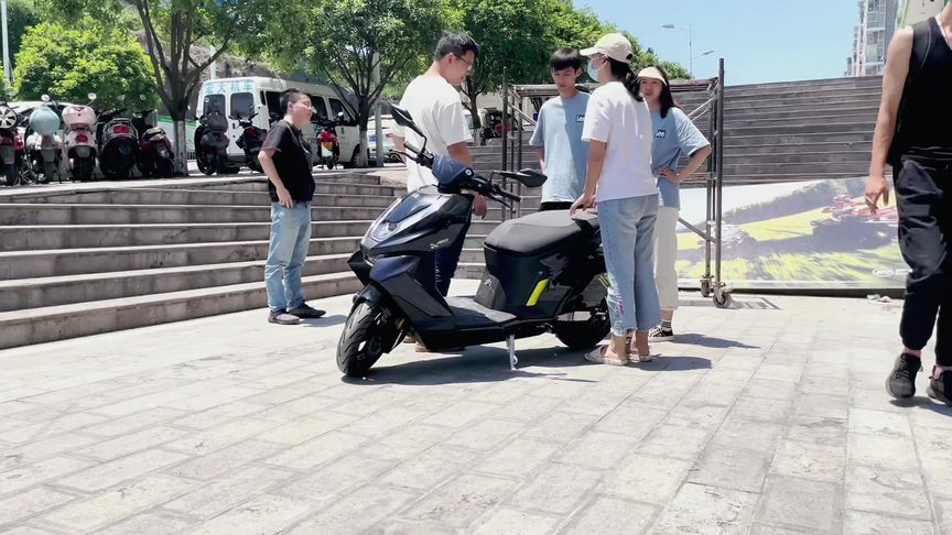 一见钟情,直接娶回家ߑ�#AE8 #极核电动车