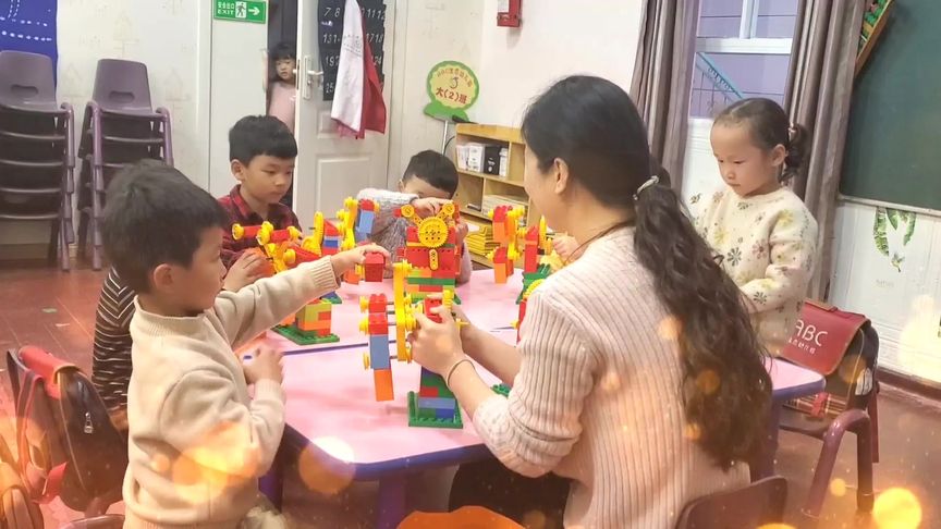 小创客五岁年龄段 幼儿机械课程介绍#机器人教育 #幼儿教育