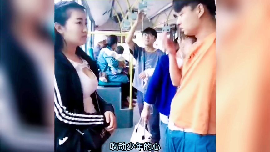 “轻轻敲醒沉睡的心灵,慢慢张开你的眼睛。”
