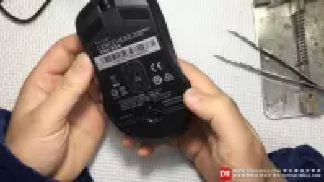╀ 帝亿 ╁ 雷蛇锐蝮蛇竞技版鼠标拆解及微动更换视频教程