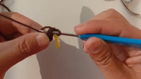 钩针编织,简单的方形花样新手也会,编织完还可以当杯垫用
