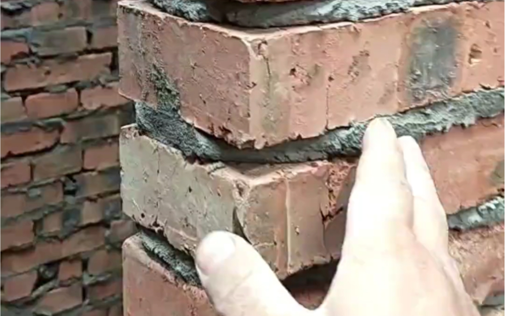 你知道吗?砌一平方墙需要用多少块红砖