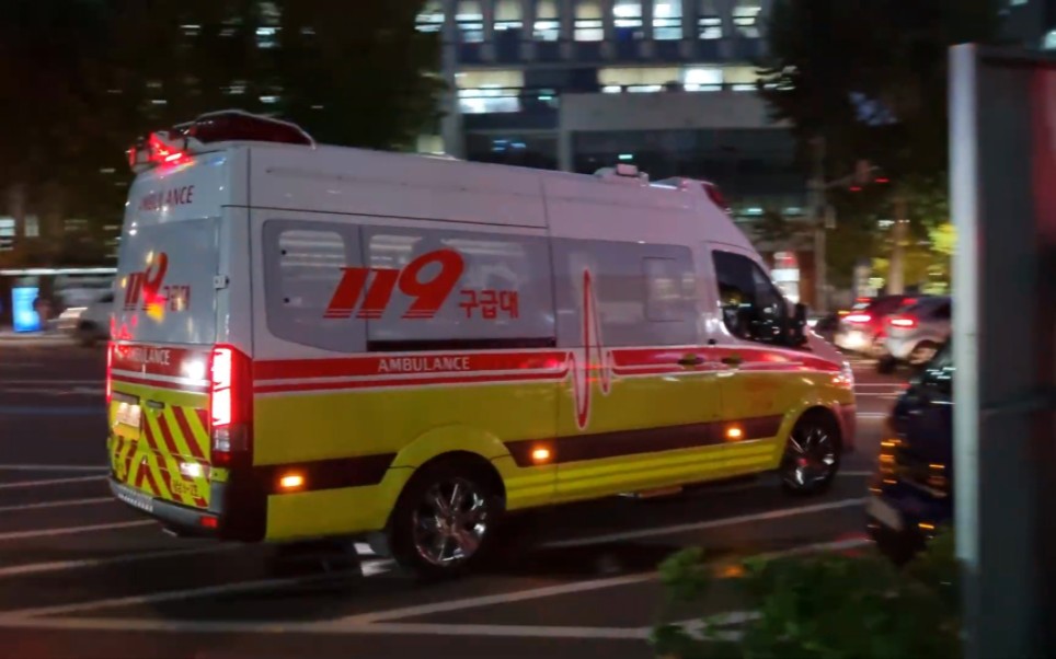 【街拍出警】“零号警报!”韩国首尔江南消防署 响应重大事件(2022年...