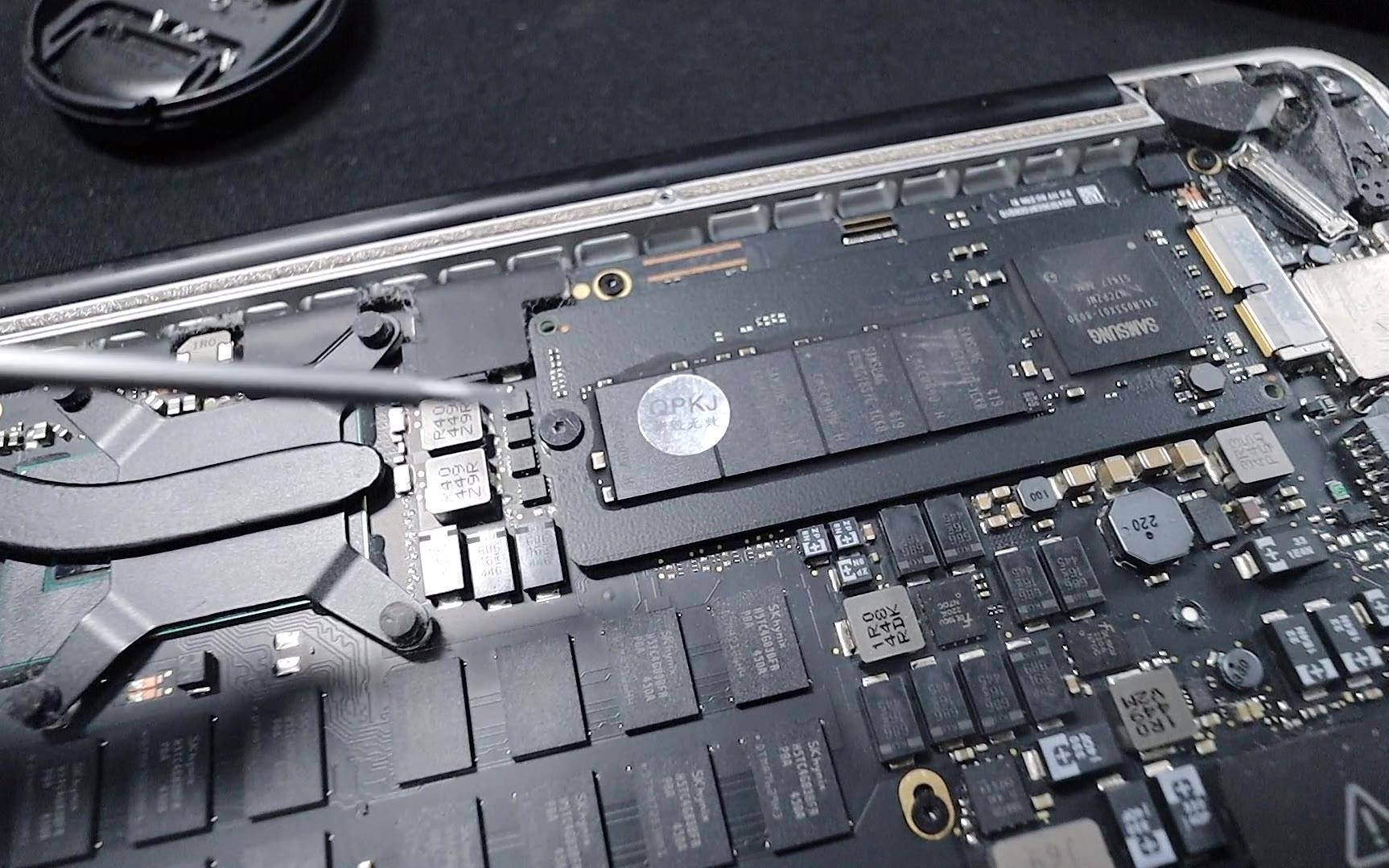 macbook拆!拆!拆!老旧苹果本换硬盘再战三年