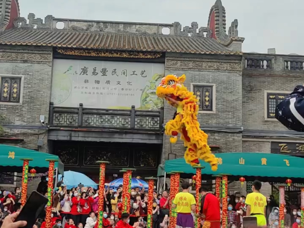 过年可能少了醒狮文化,非物质文化遗产舞狮现场表演