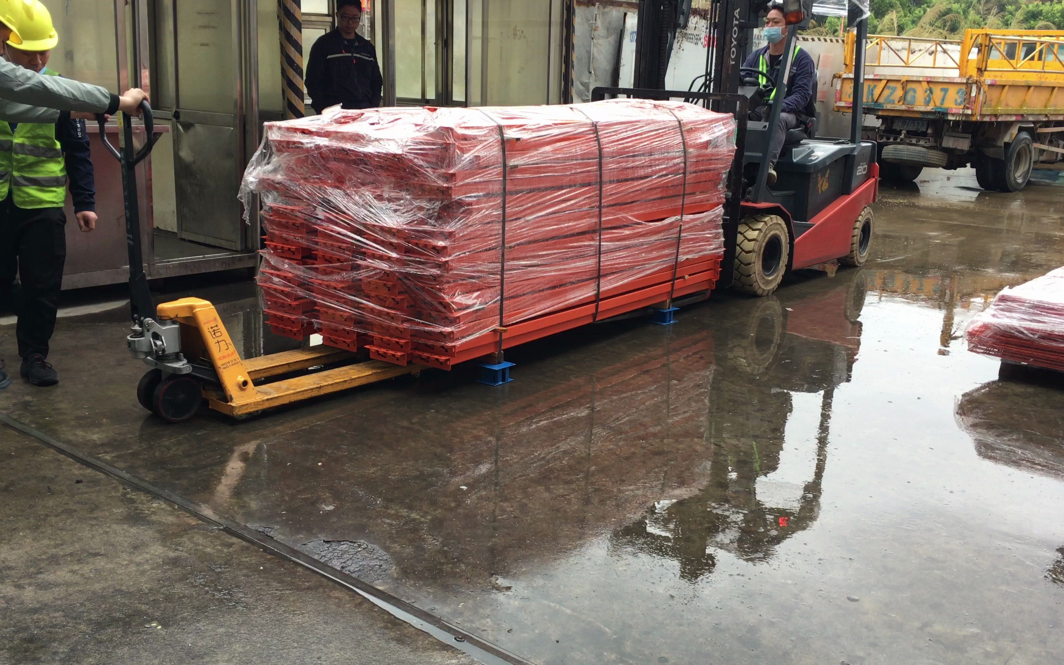 重型仓库货架安装