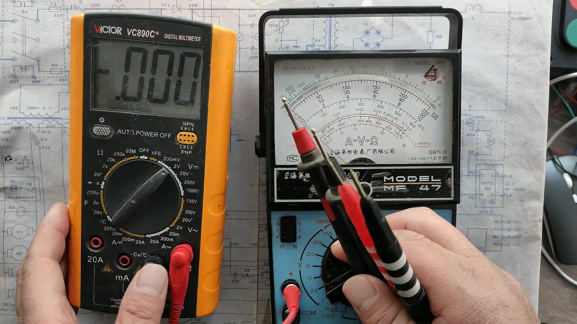 .b>电工为什么要配机械式万用表.