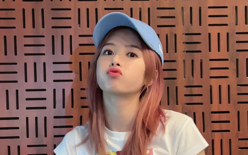 【张茜】20220710直播|公演后的小龙虾吃播|和小贝玩五子棋