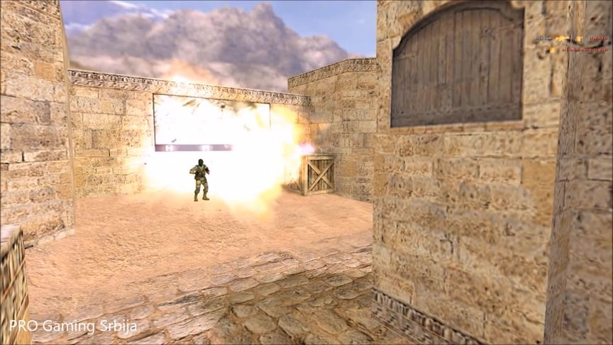 玩CS,扔炸弹也是一门艺术,不要小看