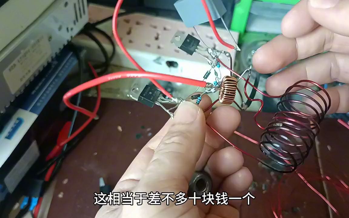 大神的思维就是不一样!你绝对想不到废螺母+漆包线还有这妙用!