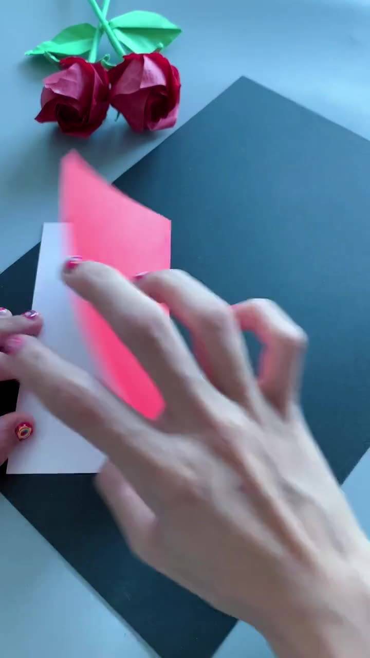 手工:给孩子做一个皮筋弹射纸飞机 (1)