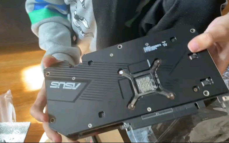 华硕RX6600,矿卡开箱视频