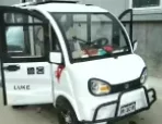 农村大叔新买四轮电动代步车,9600元,大家看值吗?
