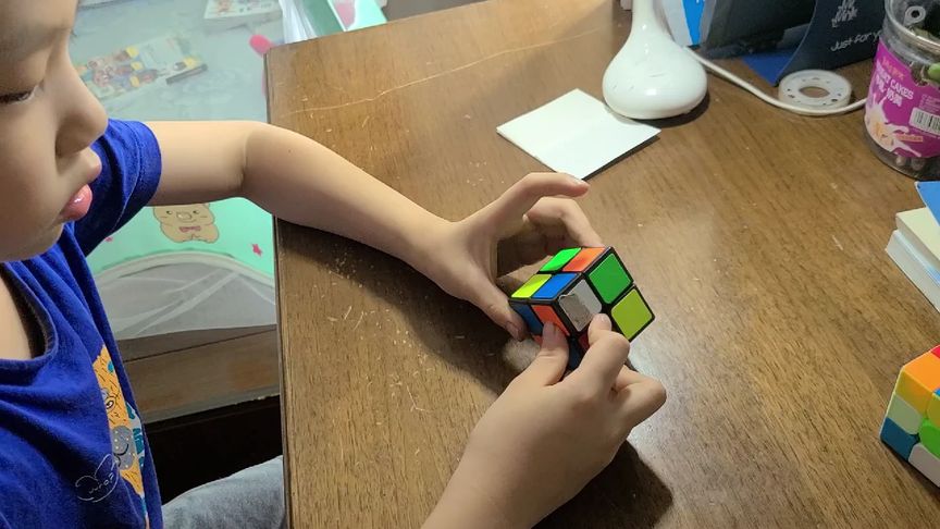 9岁孩子分享如何快速复原二阶魔方教程!快又简单