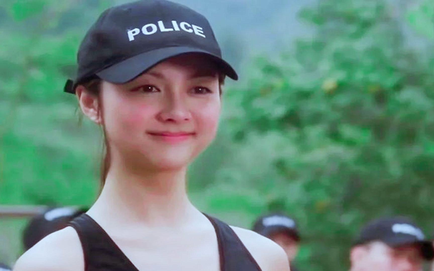 比最近播的《法证先锋》五好看!九十年代背景文《香江神探》,很有tvb...