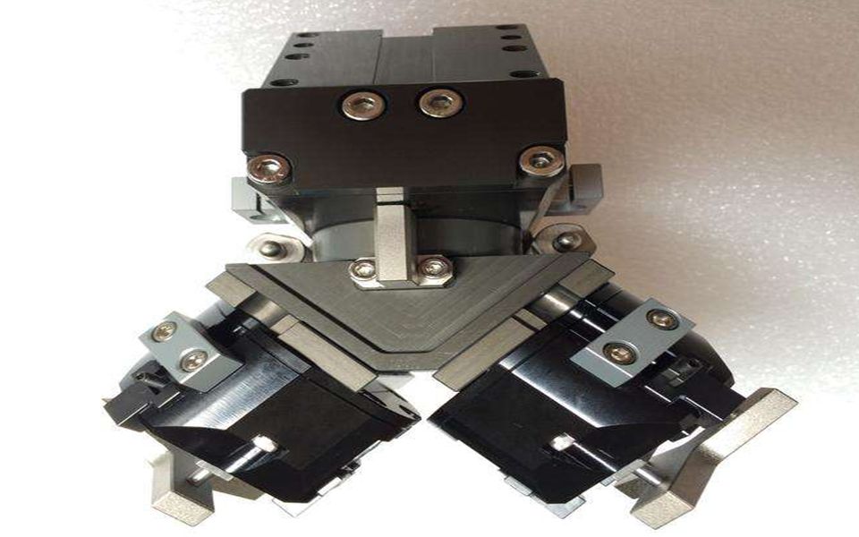 取料换向机械手如何搭建?旋转气缸该如何选型和应用?